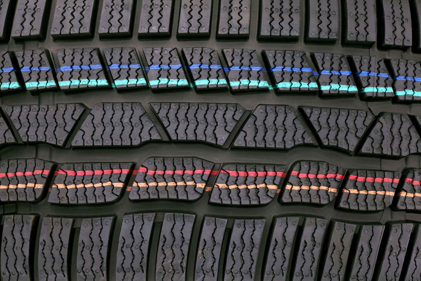 Tire- and rubber additives | High-end | LANXESS