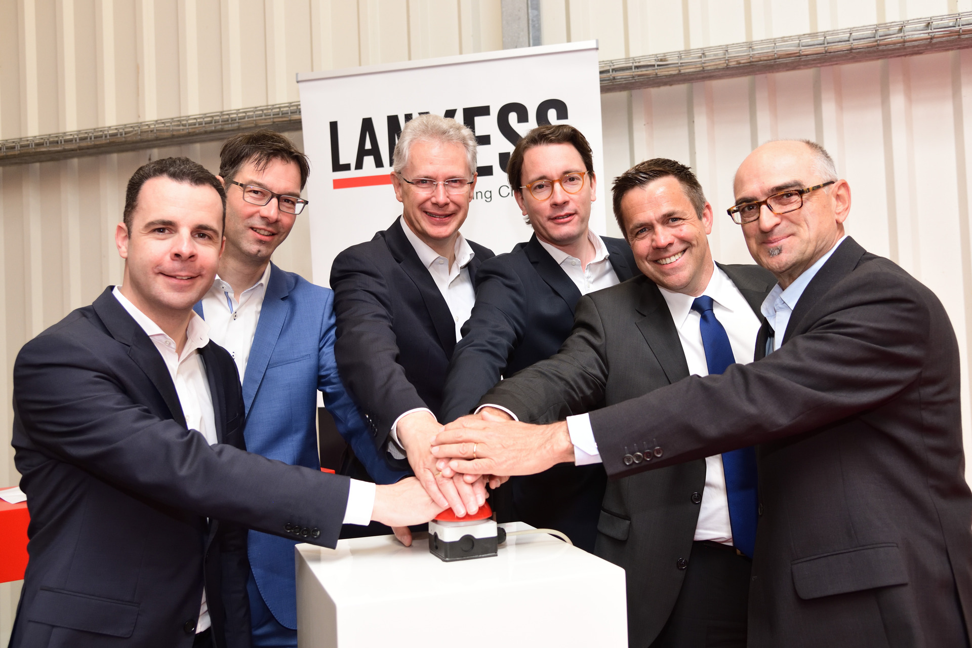 LANXESS successfully completes plant expansion for Macrolex dyes