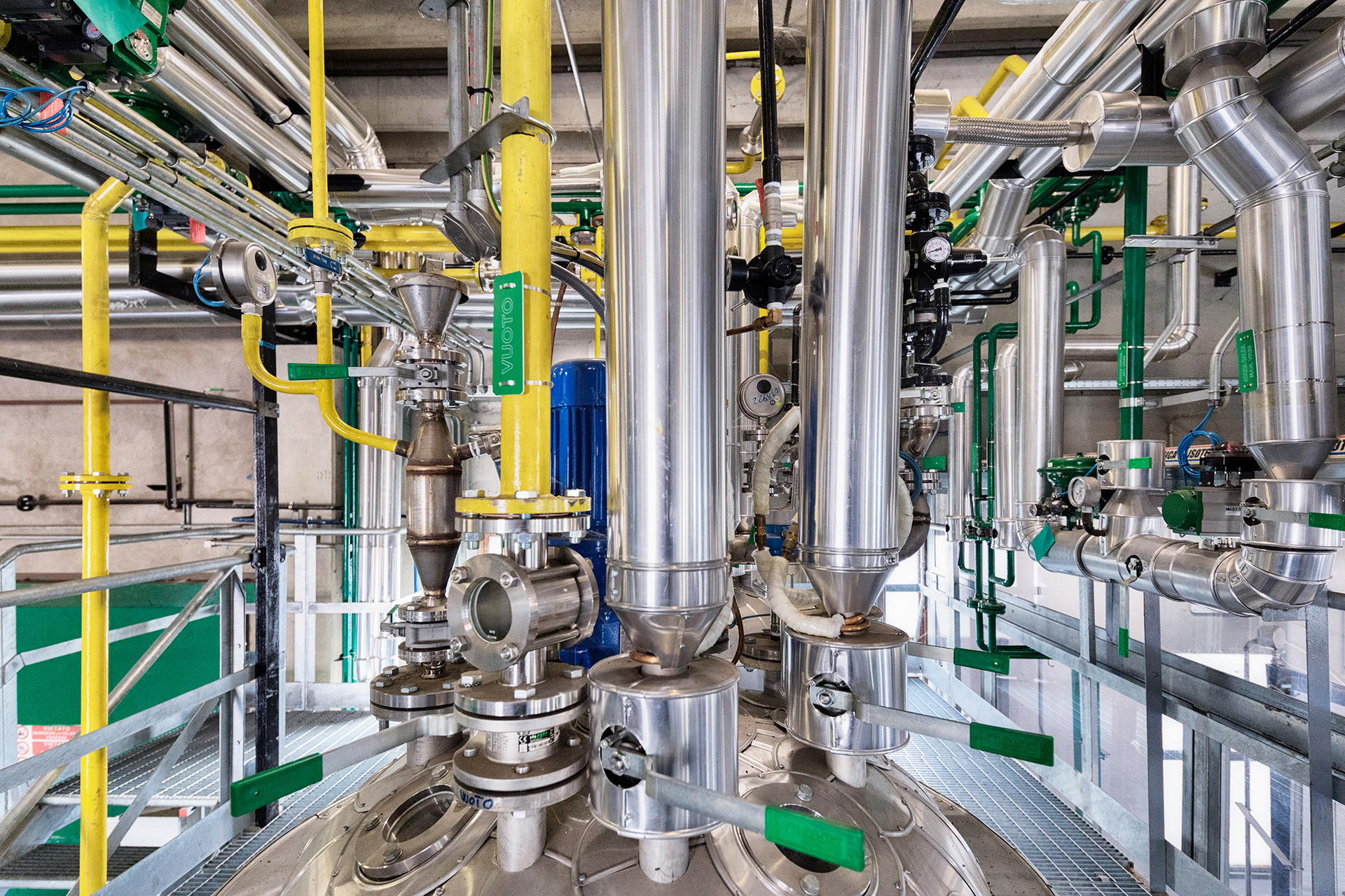 Prepolymers and additives for the adhesives and sealants industry