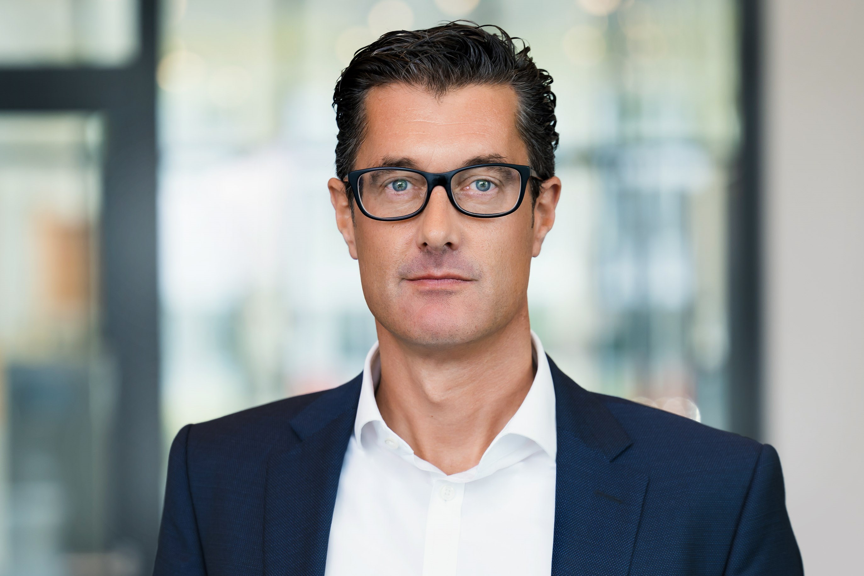 Contact & Service | For Investors | LANXESS